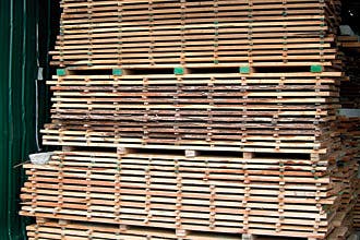 A simple approach to drying lumber | Woodshop News Magazine