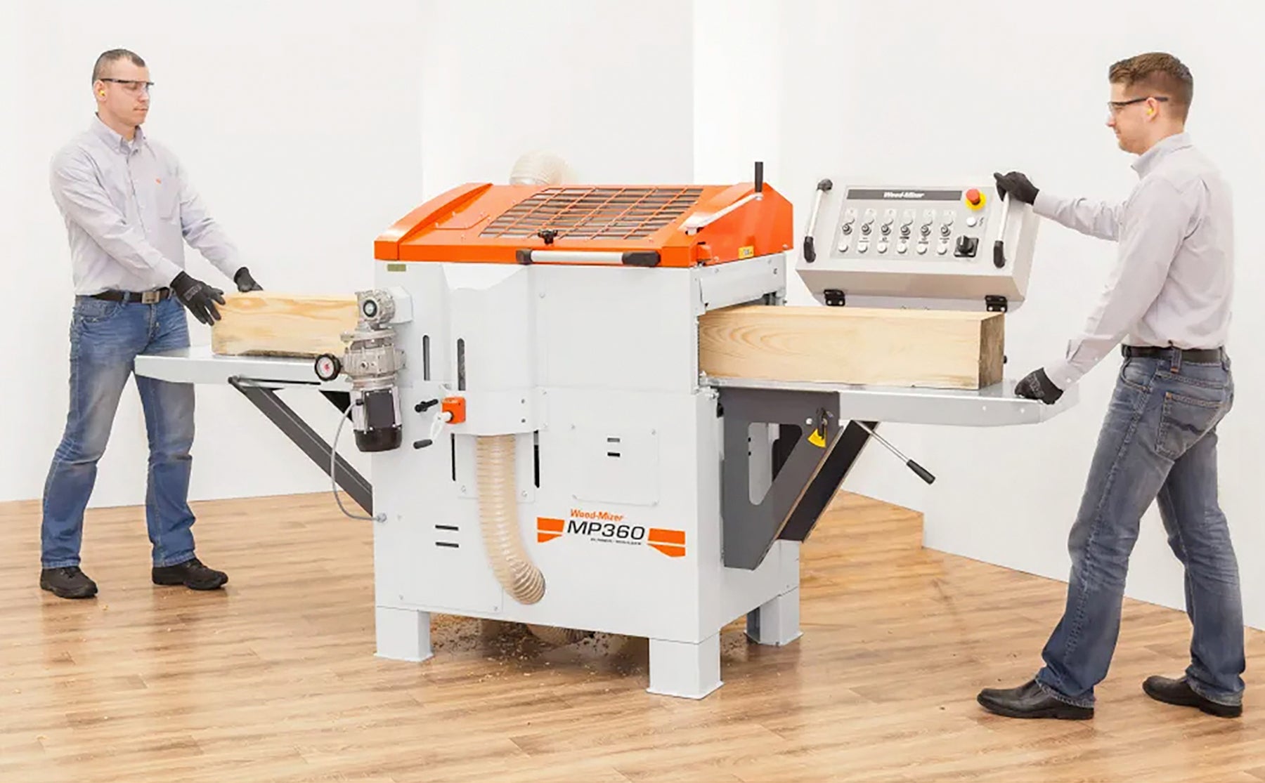 Space-savers: Combination machines | Woodshop News Magazine